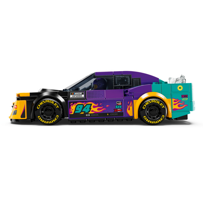 LEGO NASCAR Next Gen Chevrolet Camaro ZL1 – Pink & Blue